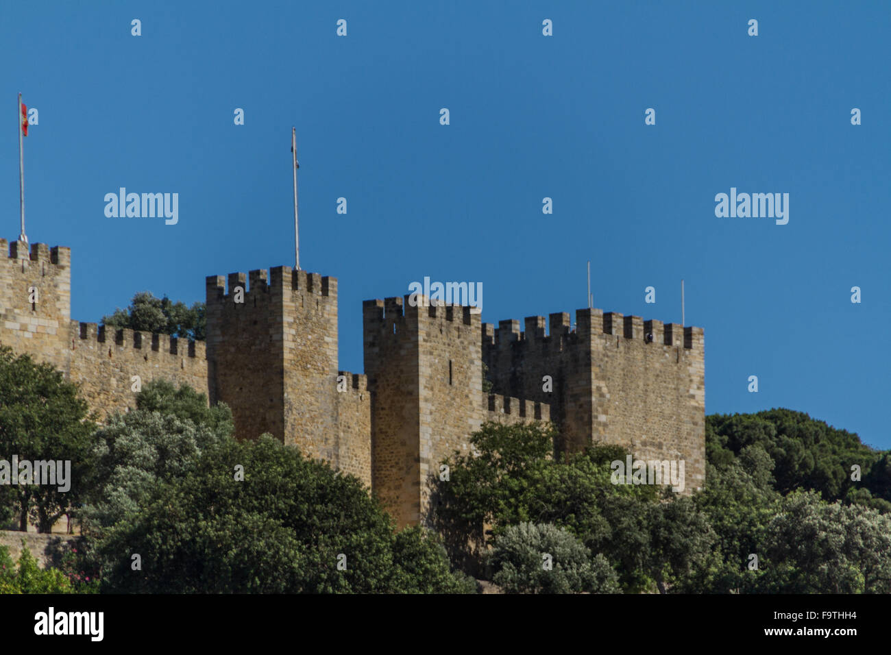 Castelo de Sao Jorge (Saint George Castle) overlooking Baixa quarter in ...