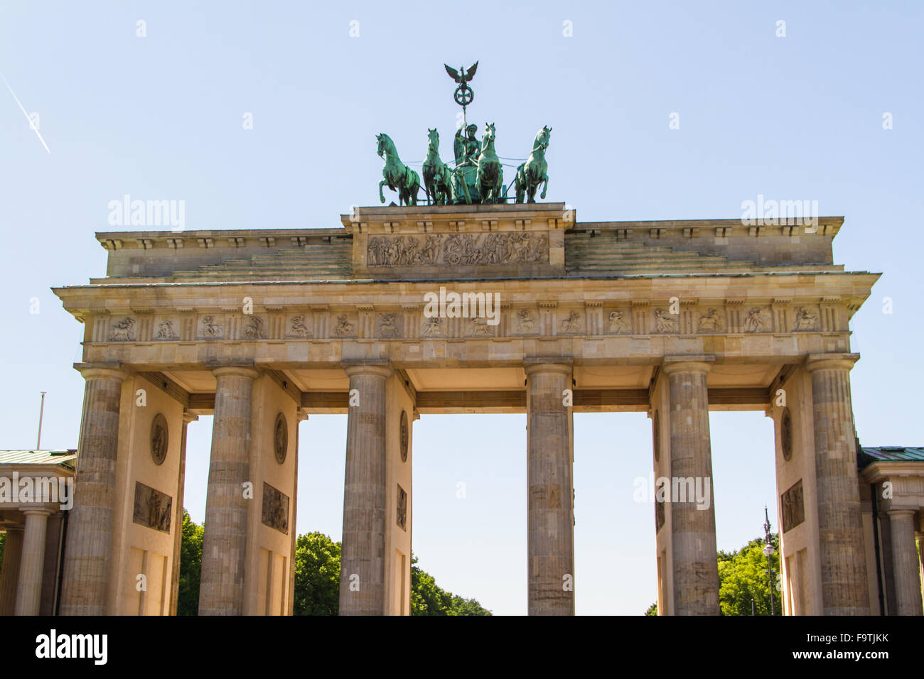 The Brandenburger Tor (Brandenburg Gate) is the ancient gateway to ...