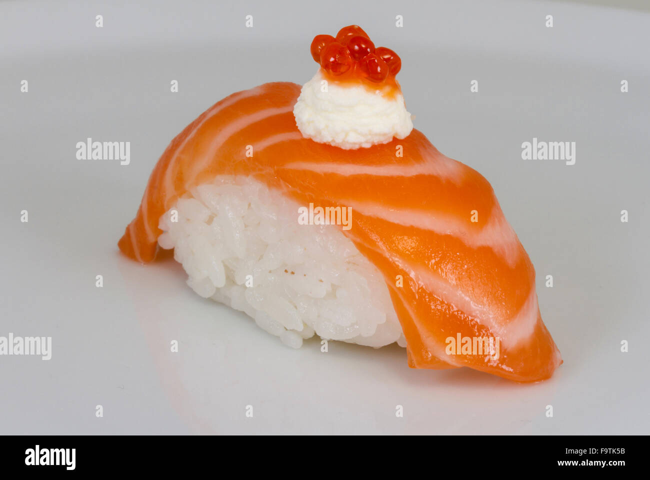 Sushi salmon sake Stock Photo - Alamy
