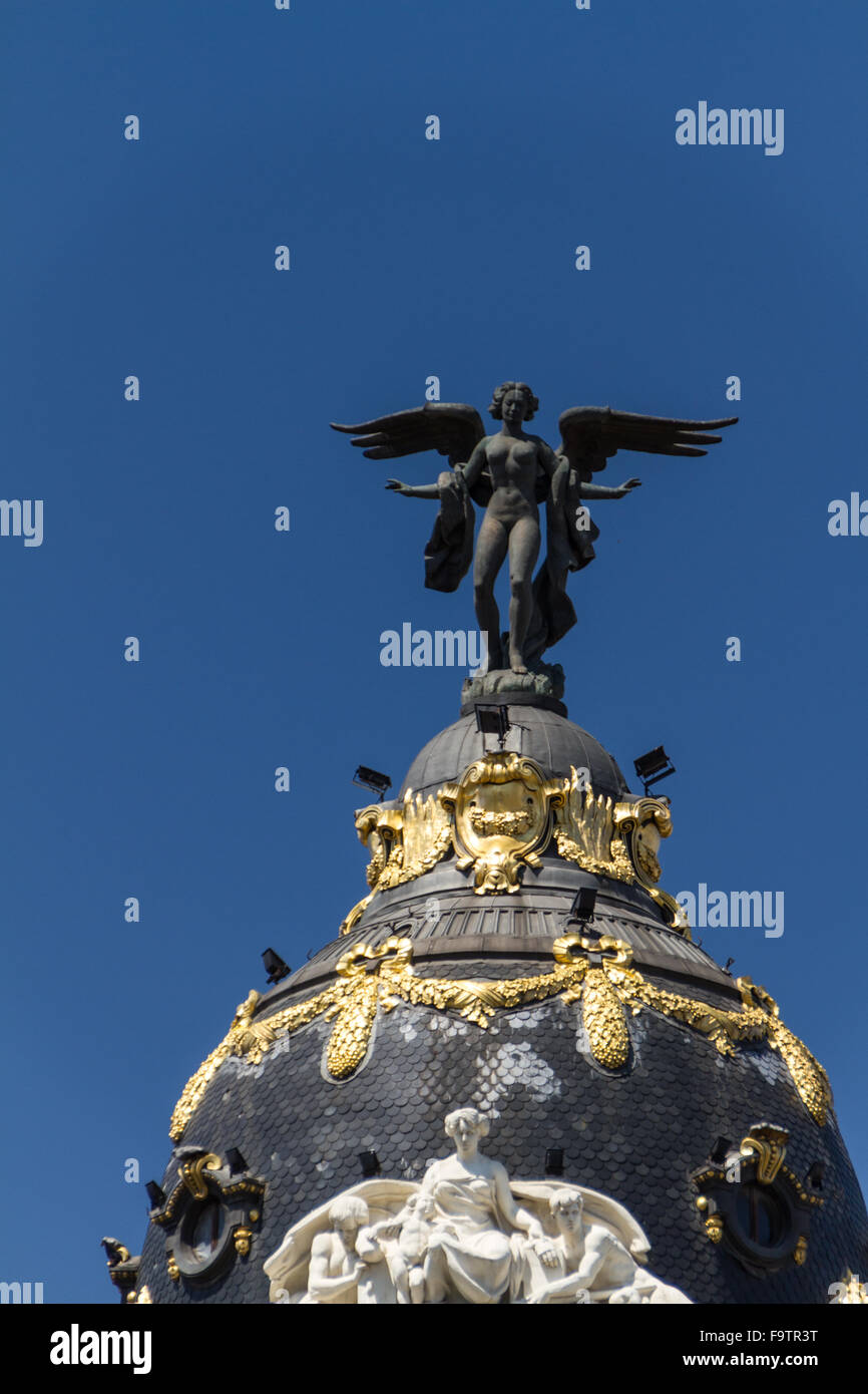 Metropolis building facade located at Madrid, Spain Stock Photo - Alamy