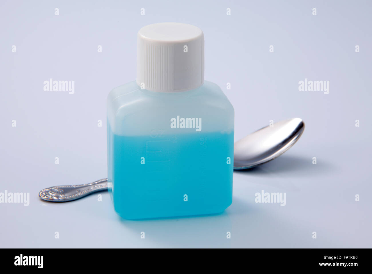 Liquid medicine hi-res stock photography and images - Alamy