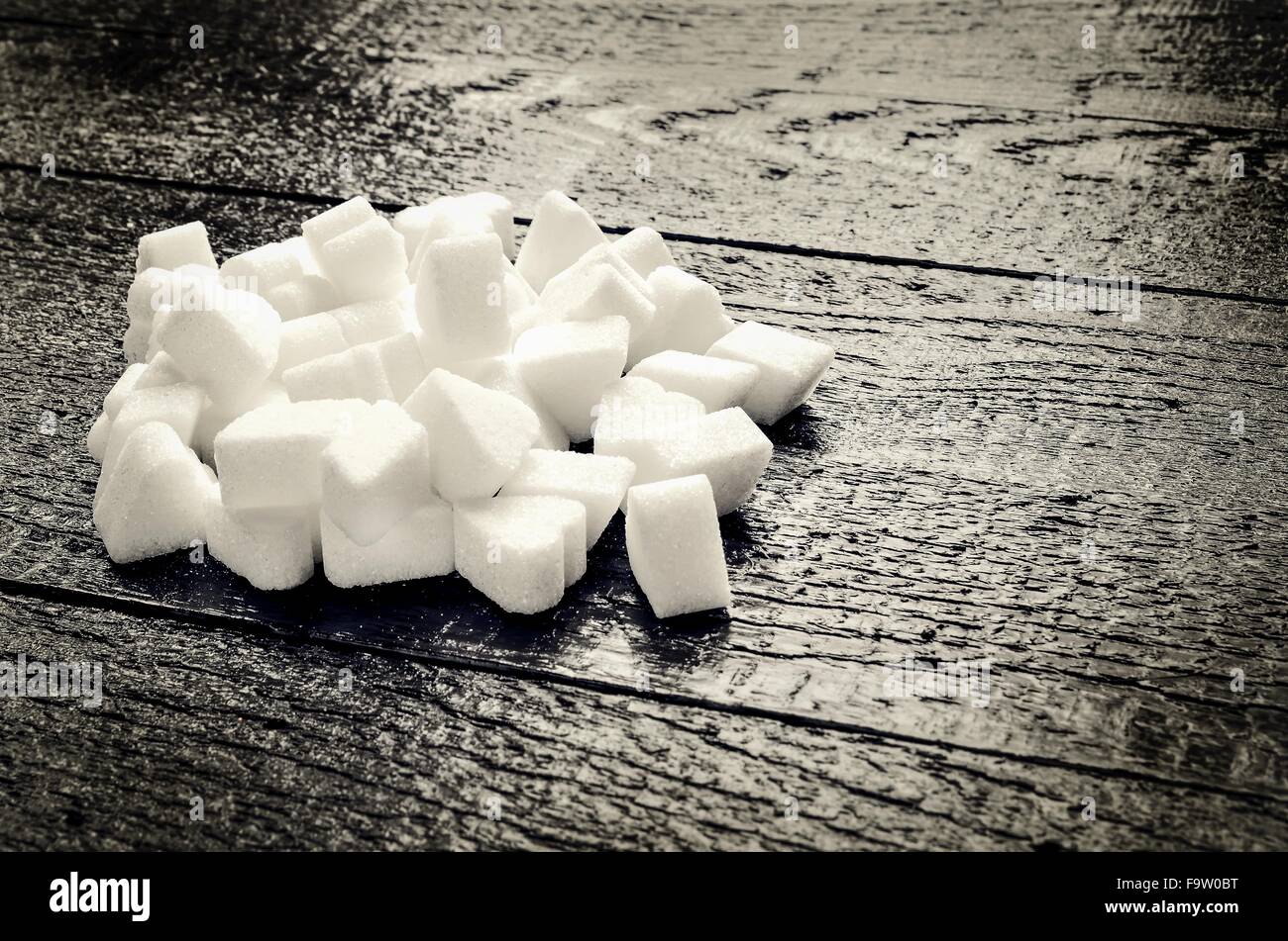 Sugar cubes eat hi-res stock photography and images - Alamy
