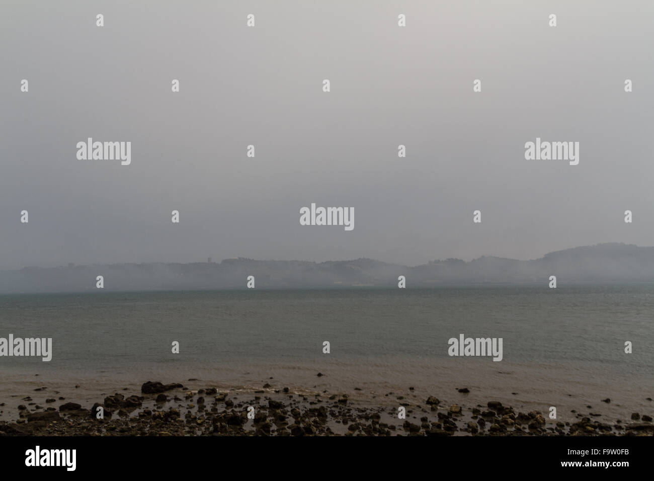 Tejo river with the city of Lisbon in the background Stock Photo - Alamy