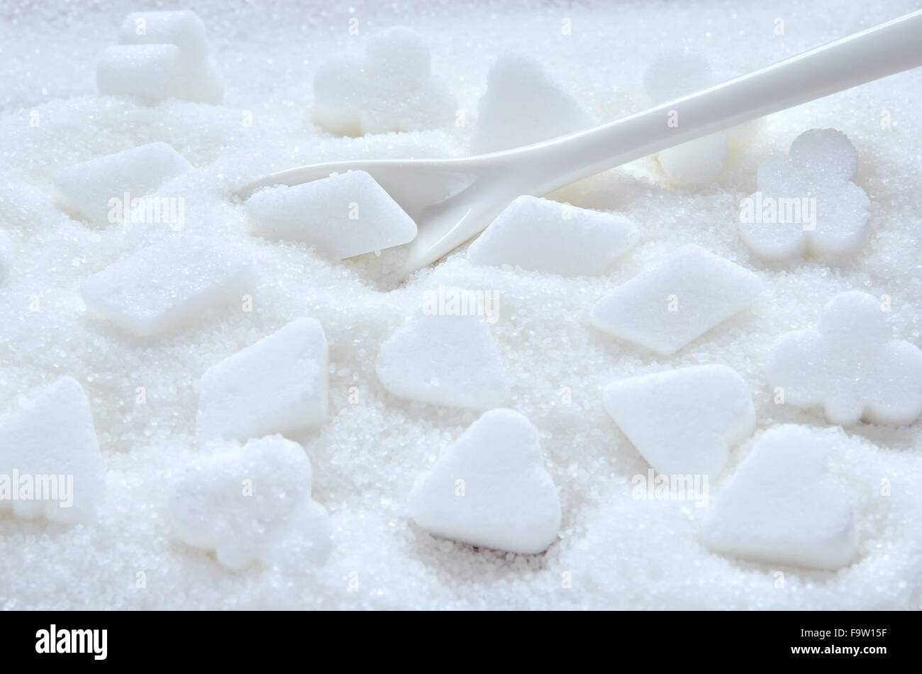 Sugar cubes eat hi-res stock photography and images - Alamy