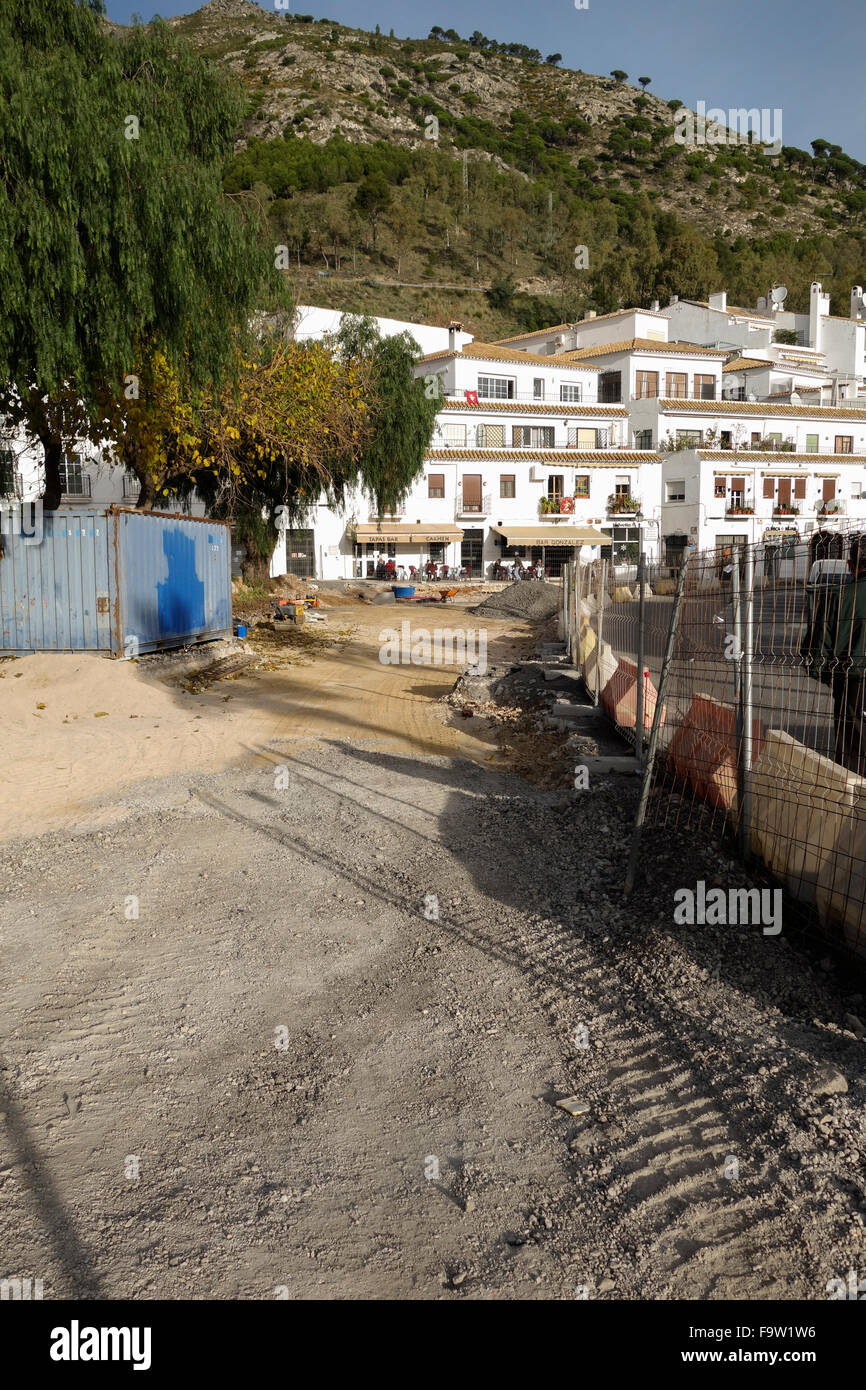 Construction under maintenance hi-res stock photography and images - Alamy