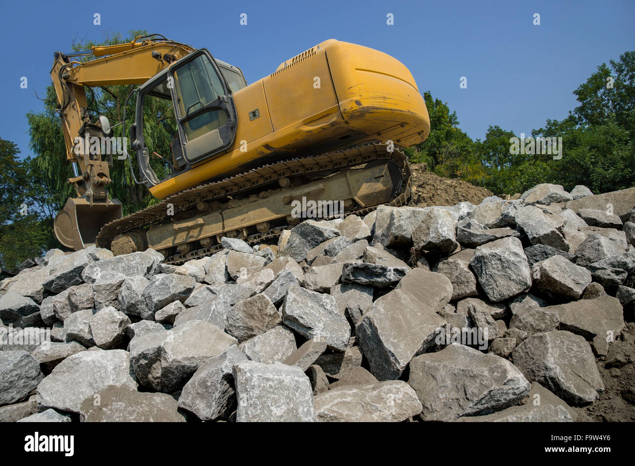 Large Rocks Stock Photos & Large Rocks Stock Images - Alamy