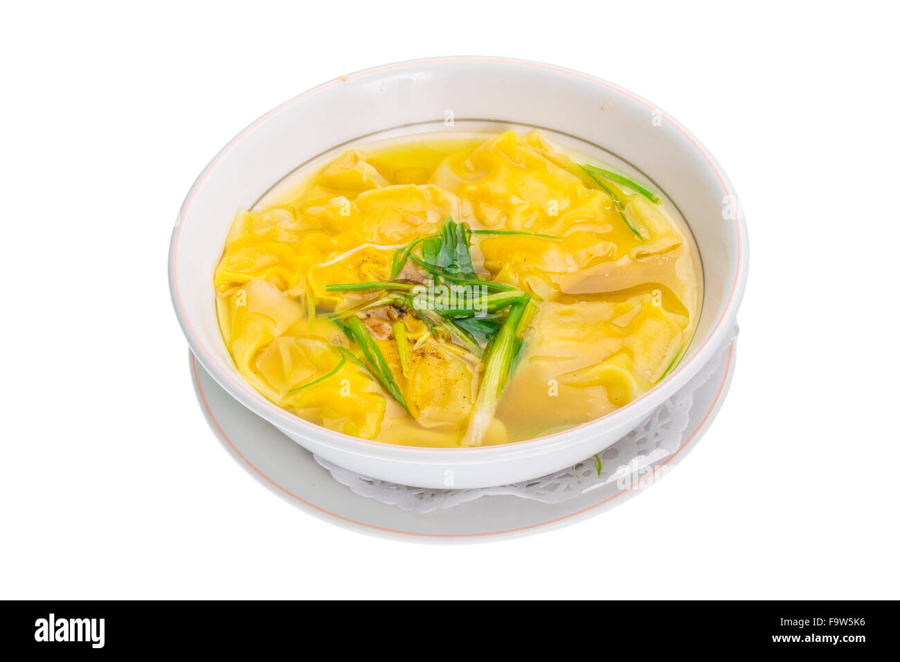 Won-ton Yellow Chinese soup with onion Stock Photo - Alamy