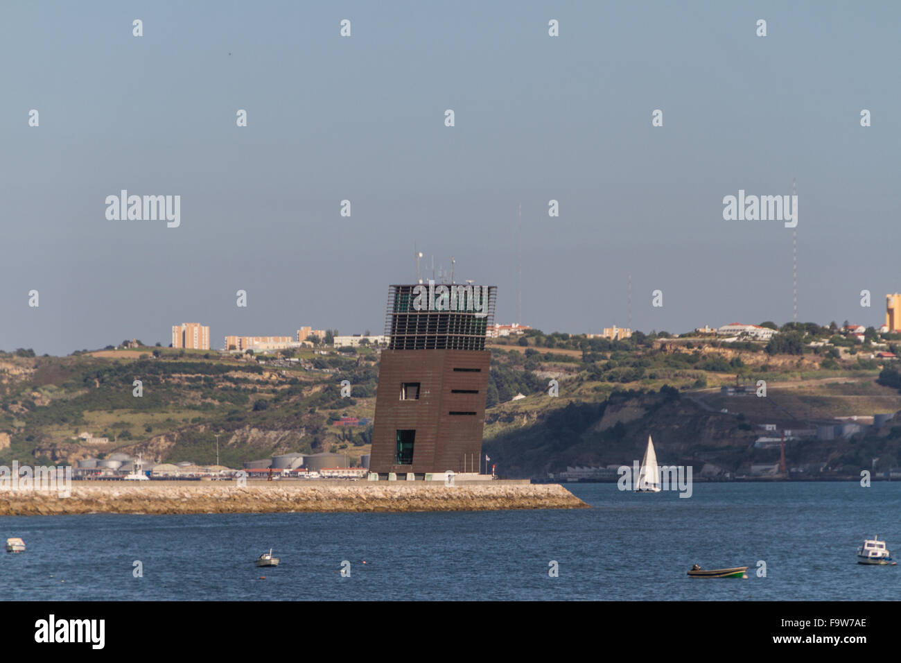 Tejo river with the city of Lisbon in the background Stock Photo - Alamy