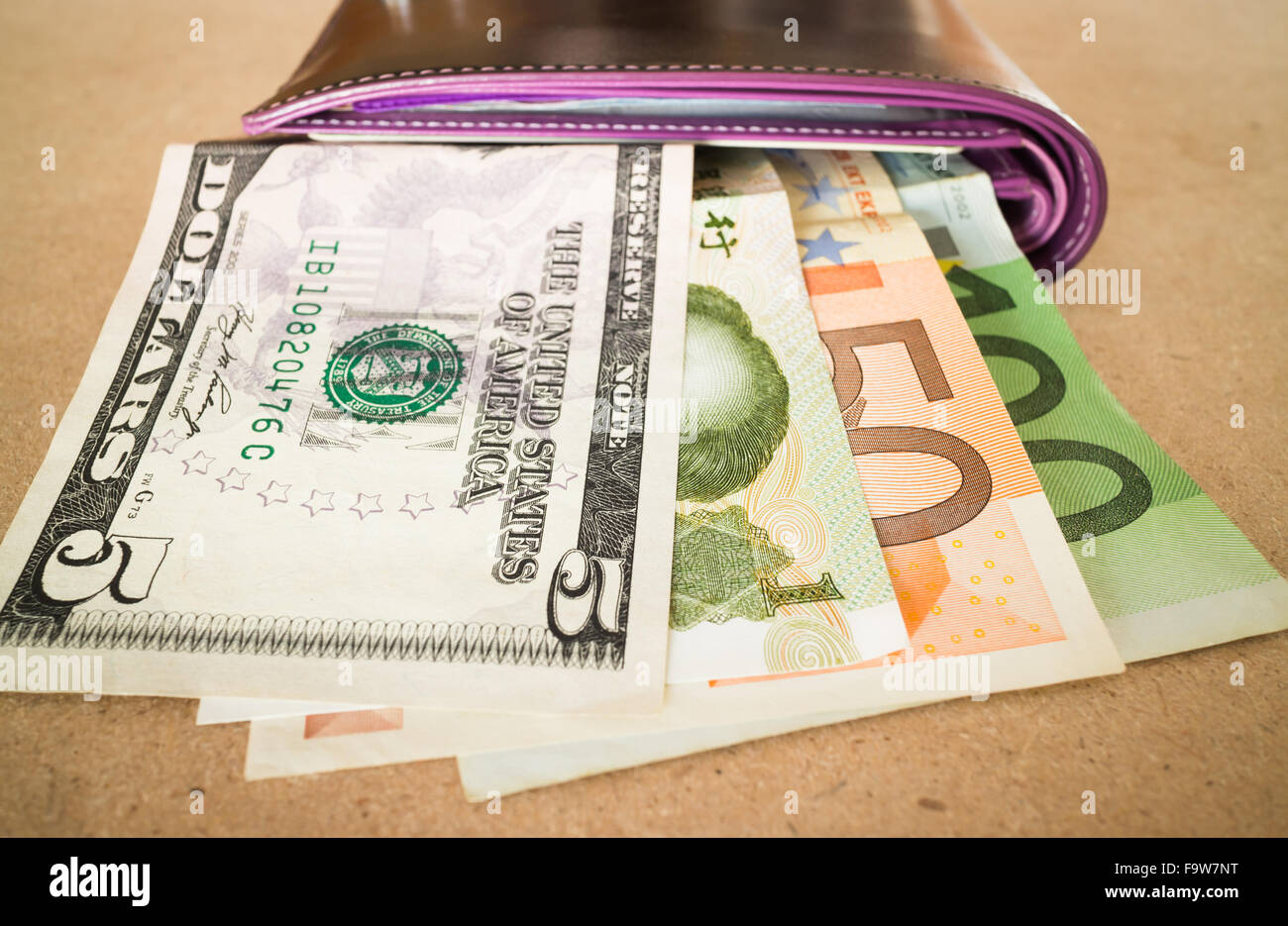 International money wallet hi-res stock photography and images - Alamy