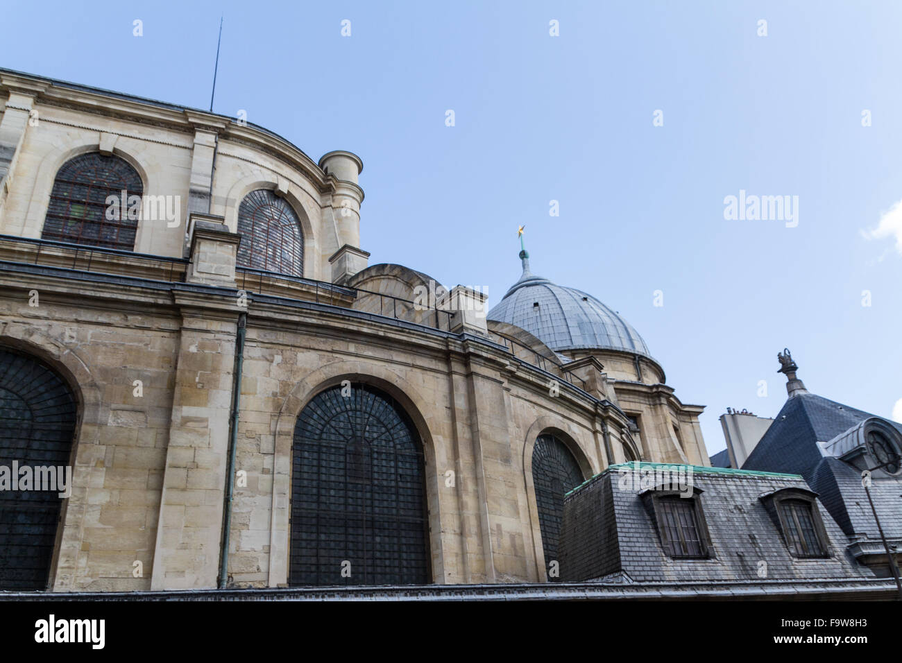 Historic building in Paris France Stock Photo - Alamy