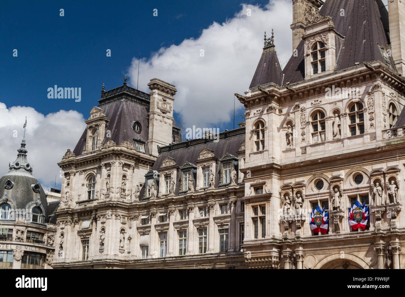Historic building in Paris France Stock Photo - Alamy
