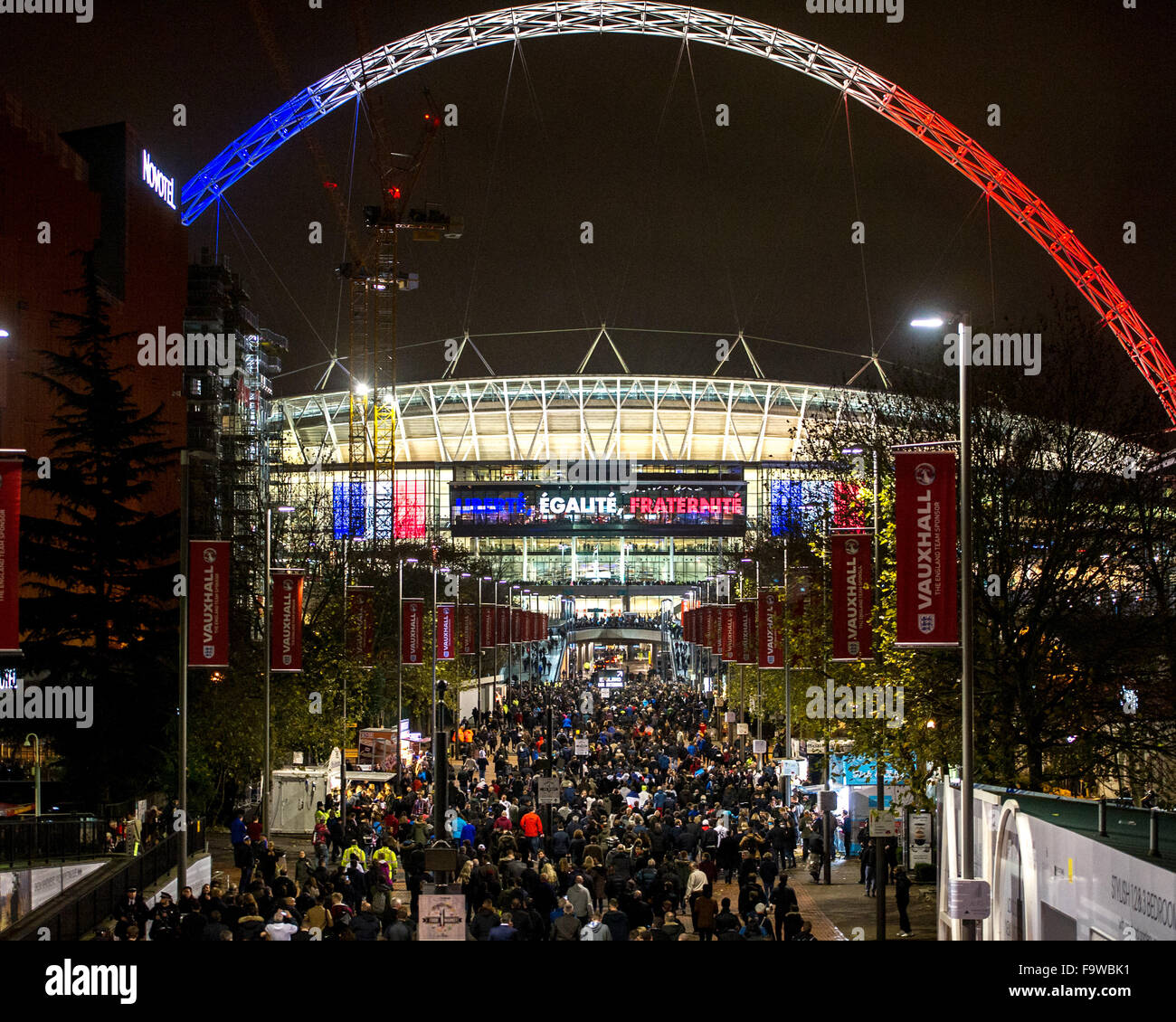 View wembley stadium from london hi-res stock photography and images ...