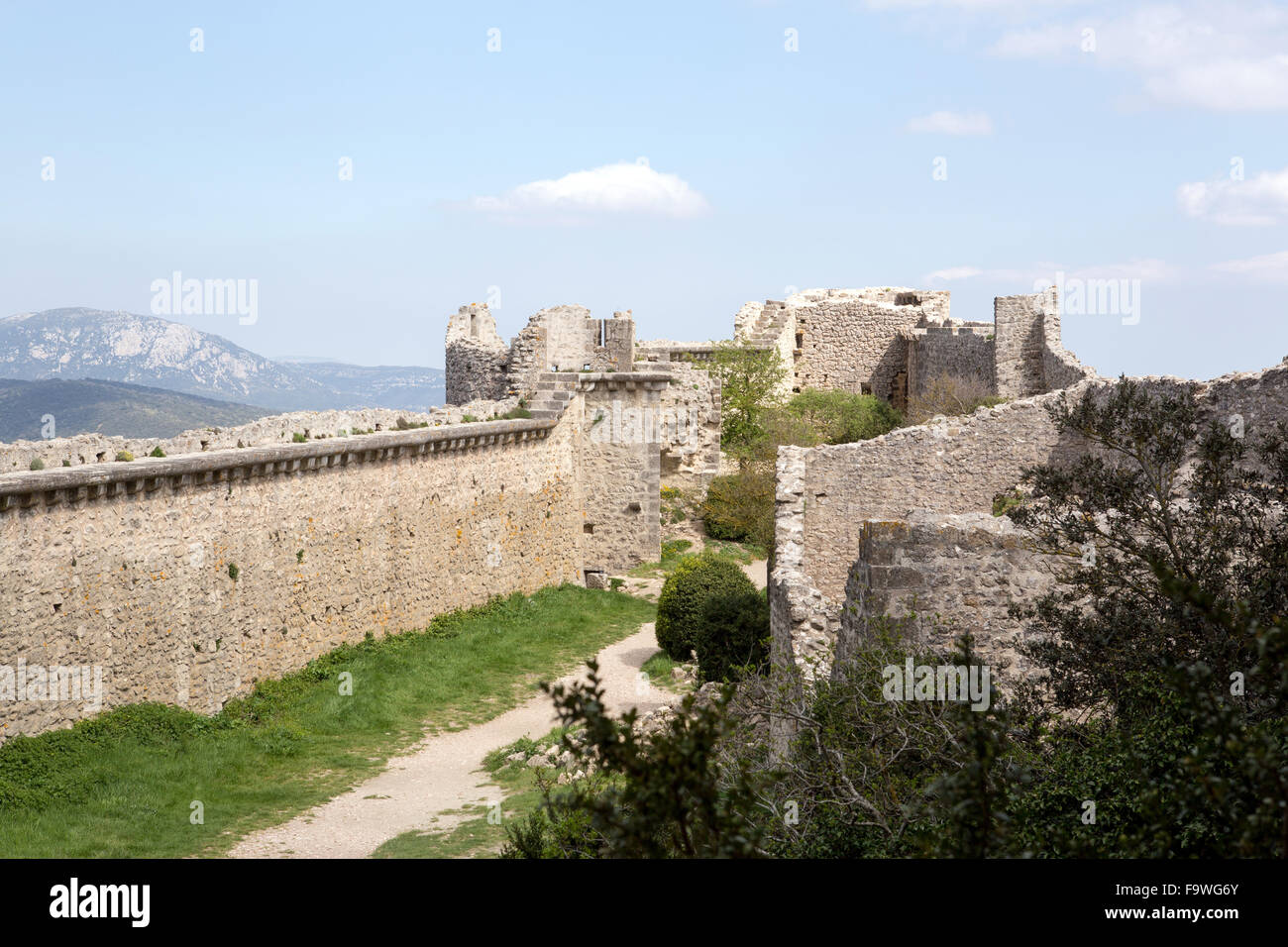 Peyrepertuse castle and mountain in French Pyrenees Stock Photo - Alamy