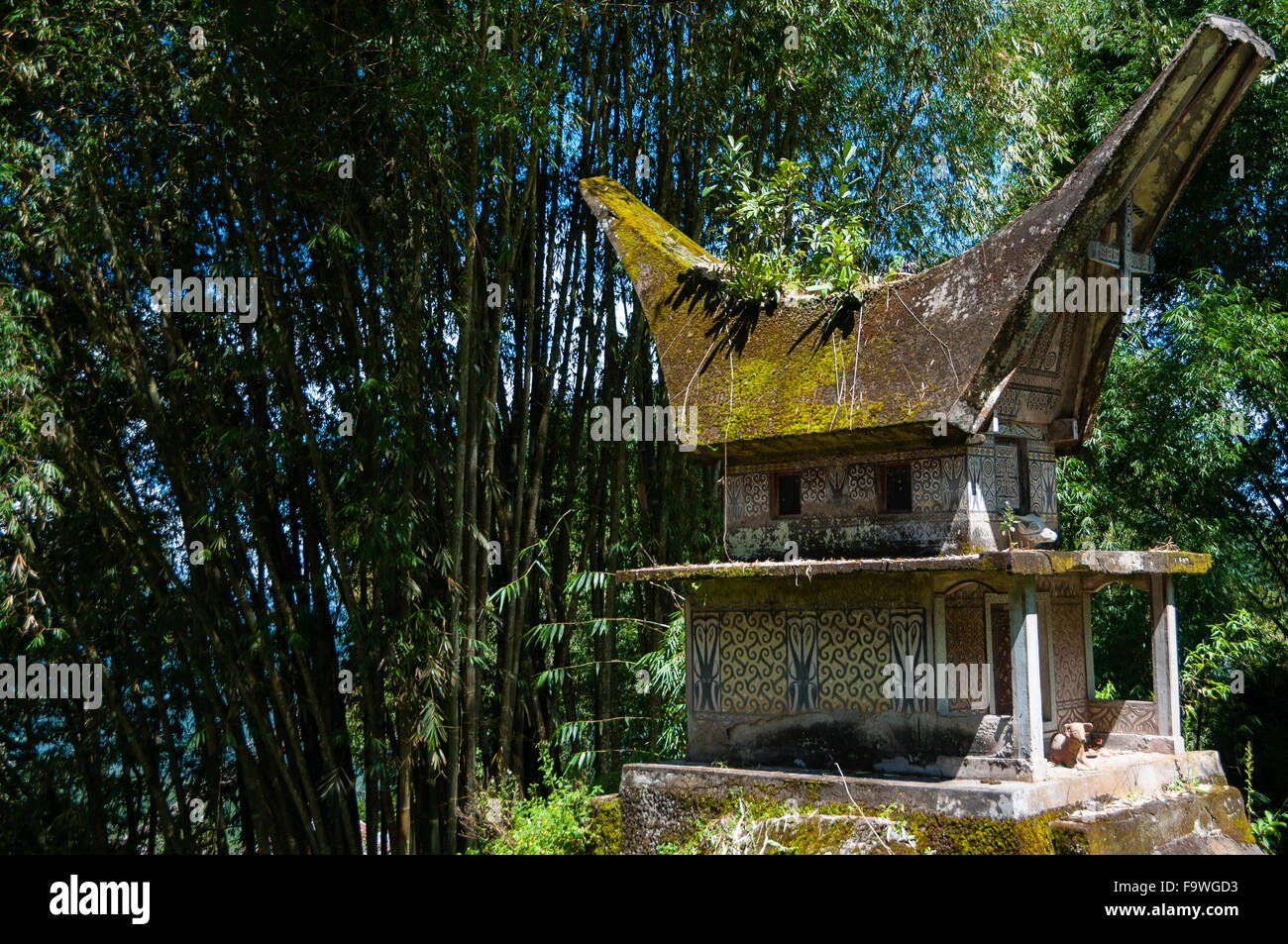 Stone structures in woods hi-res stock photography and images - Alamy