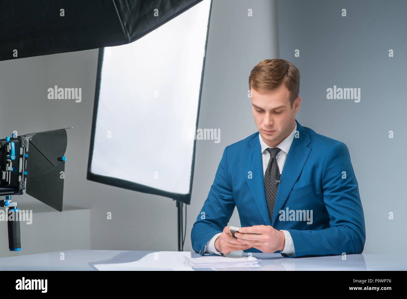 Newsman hi-res stock photography and images - Alamy