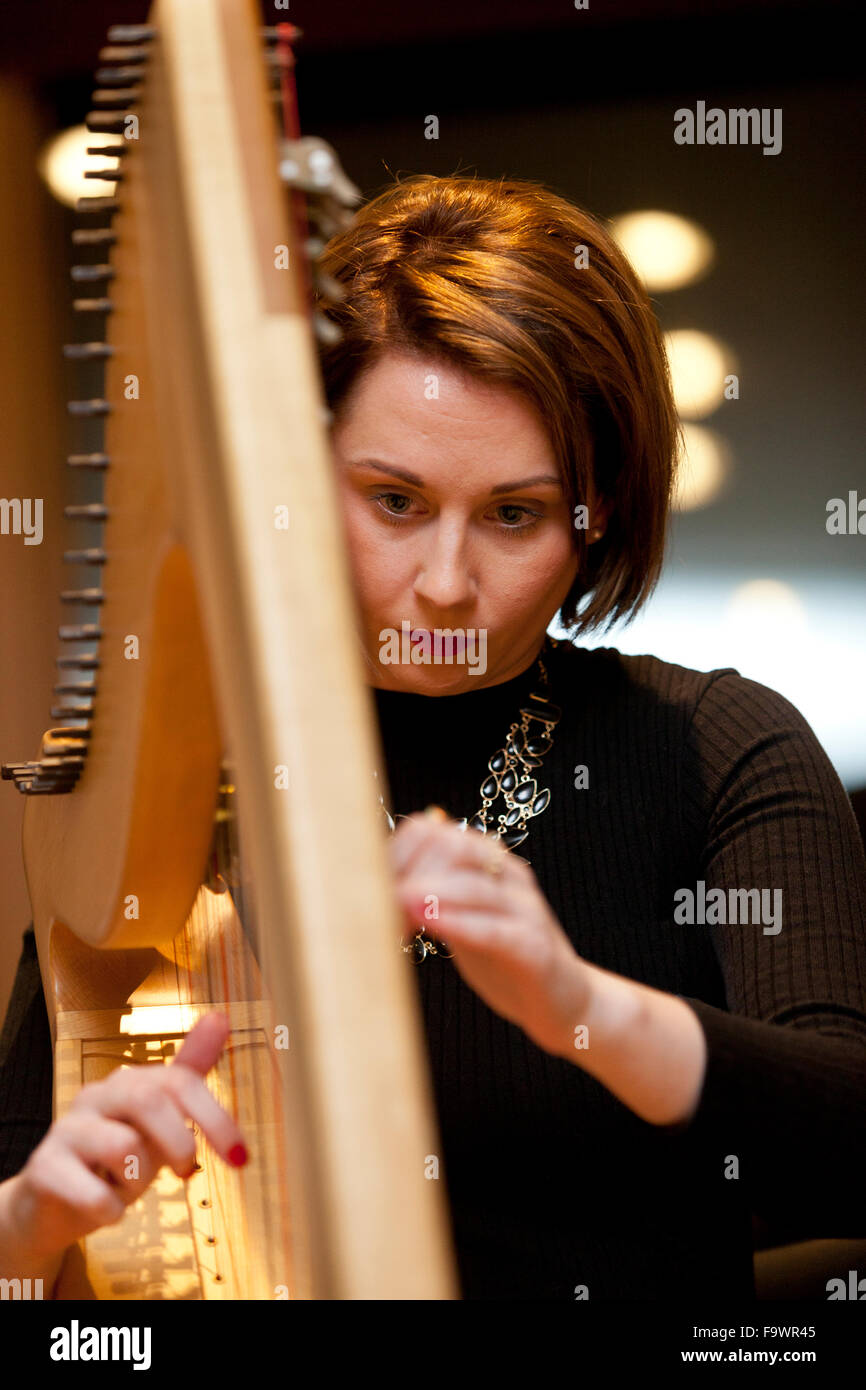 Scottish gaelic music hi-res stock photography and images - Alamy