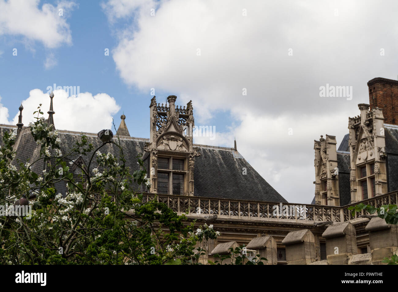 Historic building in Paris France Stock Photo - Alamy