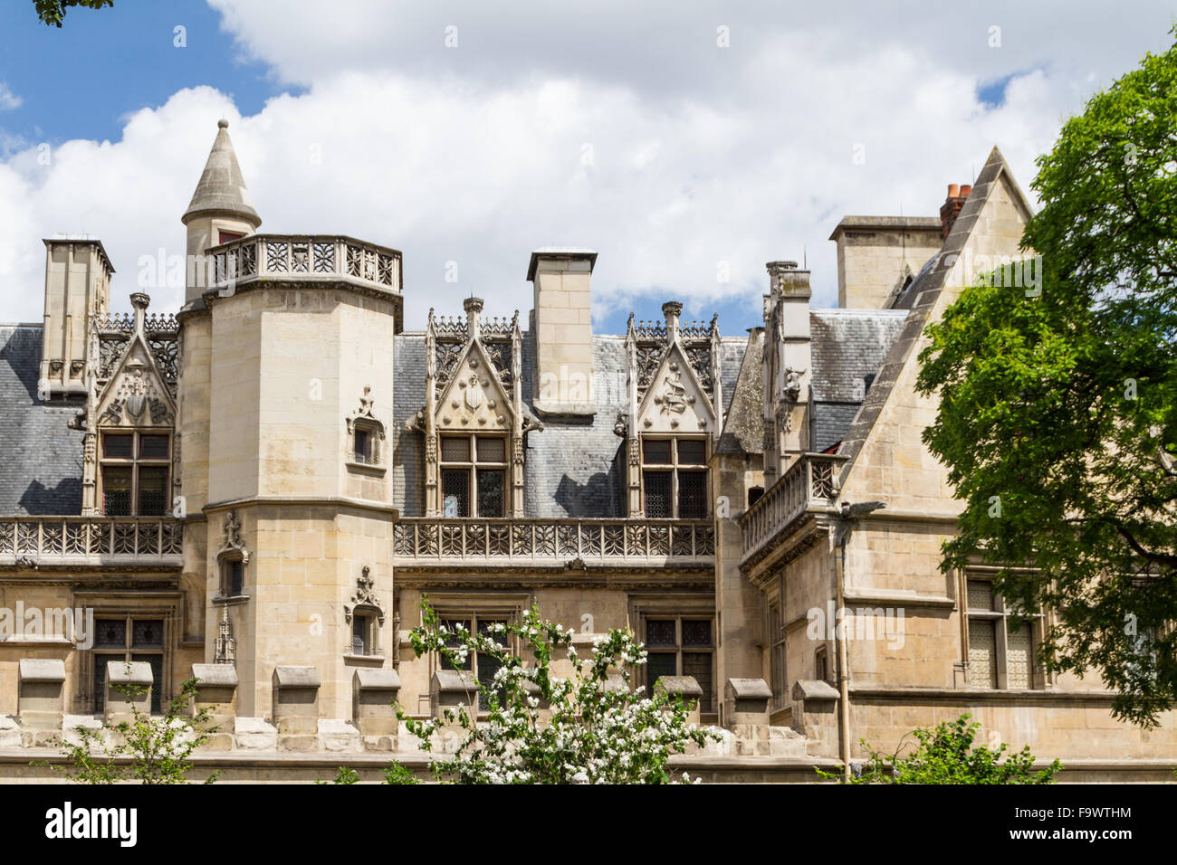Historic building in Paris France Stock Photo - Alamy