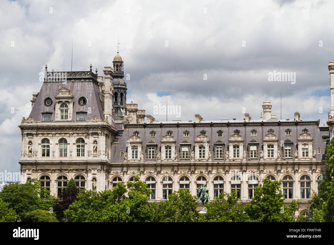 Historic building in Paris France Stock Photo - Alamy