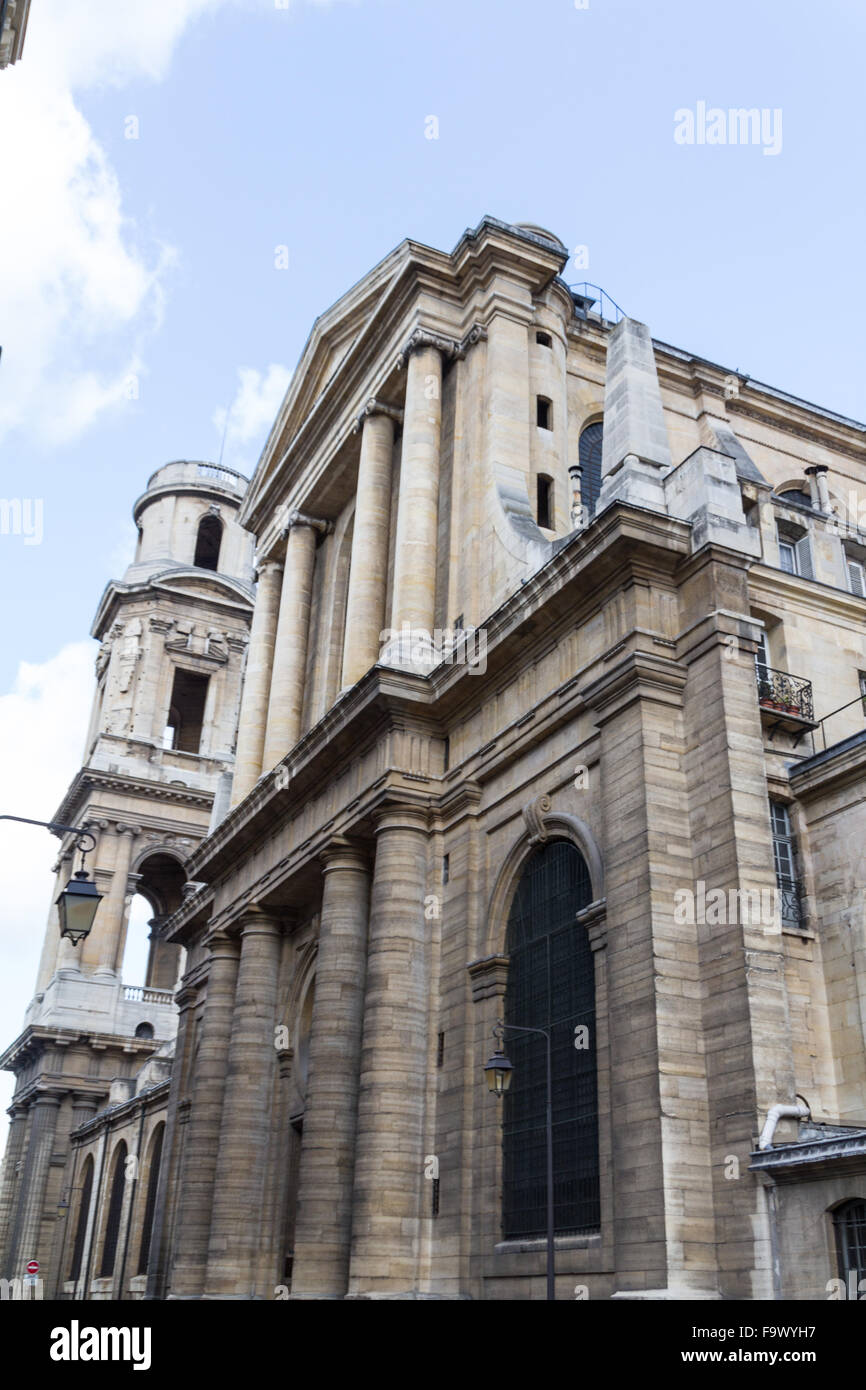 Historic building in Paris France Stock Photo - Alamy