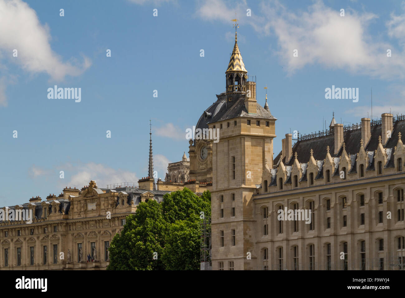 Historic building in Paris France Stock Photo - Alamy