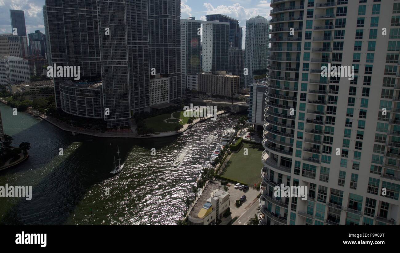 Miami river bridge hi-res stock photography and images - Alamy