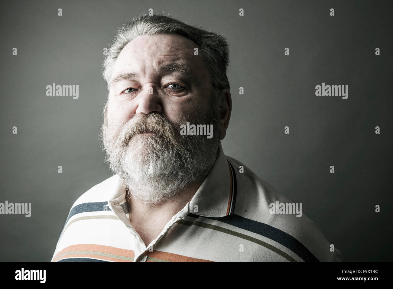 Man with beard 70s hi-res stock photography and images - Alamy