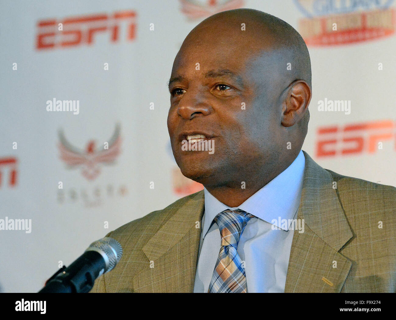 Warren moon hi-res stock photography and images - Alamy