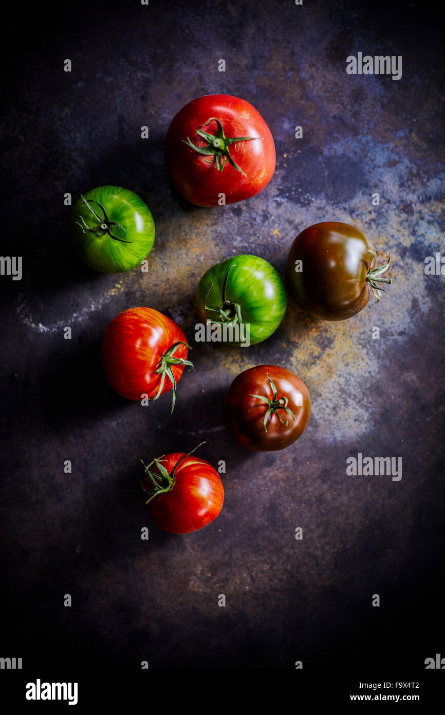 Different coloured tomatoes Stock Photo - Alamy