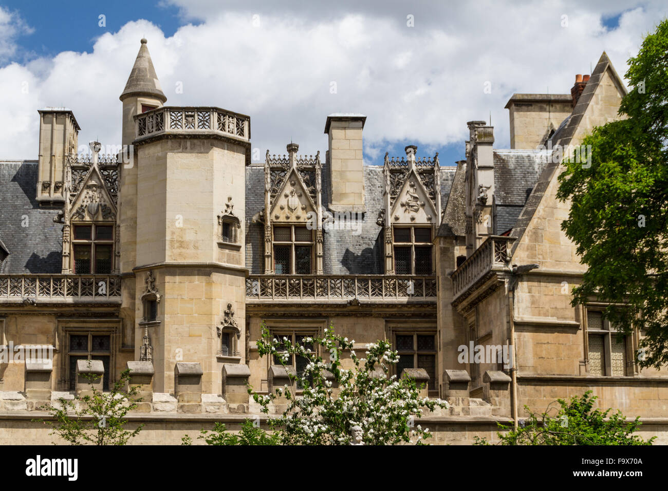 Historic building in Paris France Stock Photo - Alamy