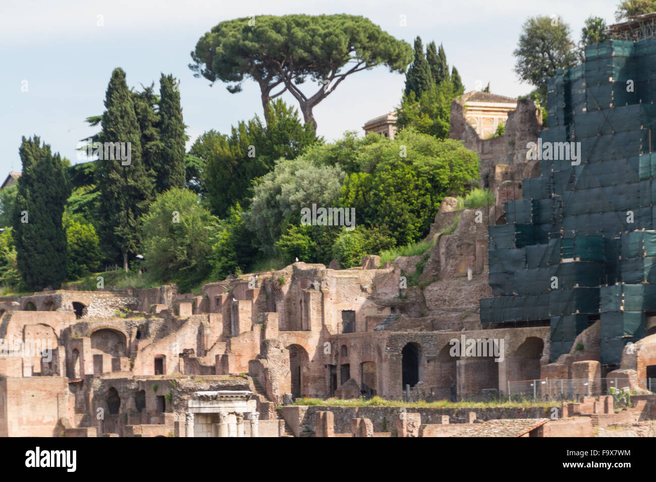 Building ruins and ancient columns in Rome, Italy Stock Photo - Alamy