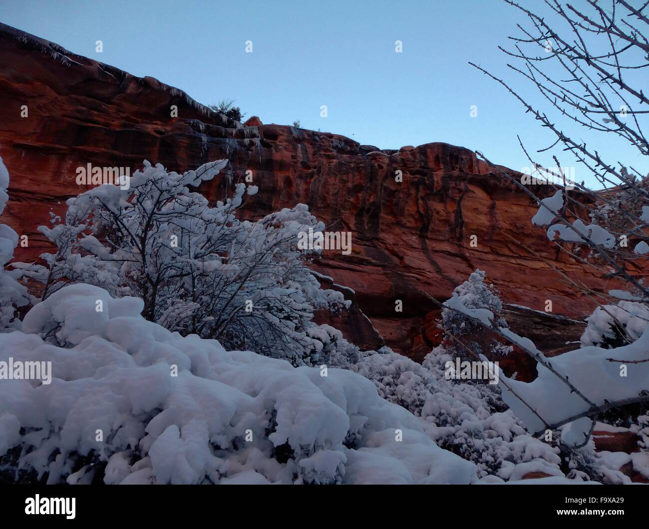 Subzero temperatures hi-res stock photography and images - Alamy