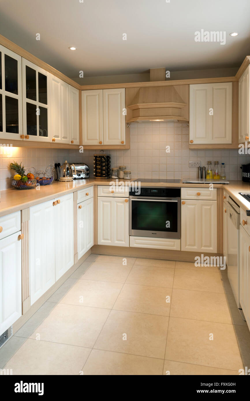 Small cabinets kitchen hi-res stock photography and images - Alamy