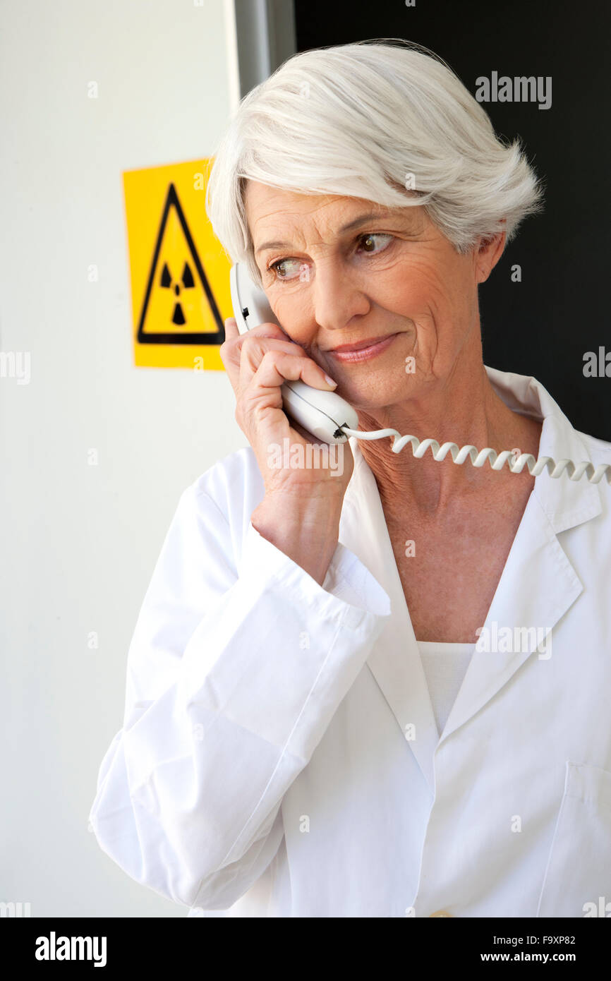 Making a phone call science hi-res stock photography and images - Alamy