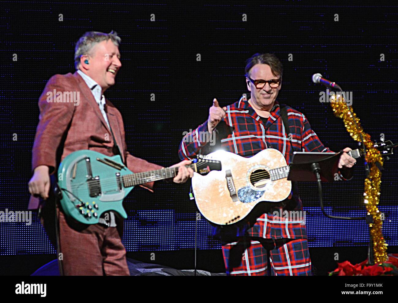 Glenn tilbrook and chris difford hi-res stock photography and images ...