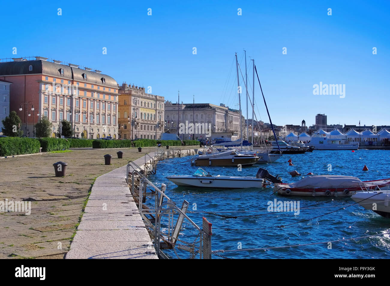 Triest Pier - Trieste pier 01 Stock Photo - Alamy