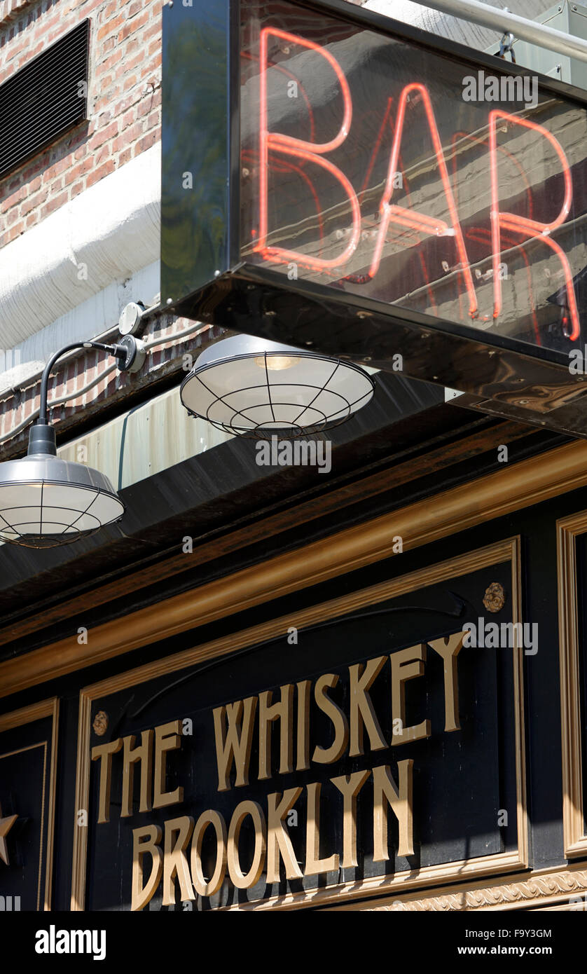 A bar in Williamsburg,Brooklyn,New York,USA Stock Photo - Alamy