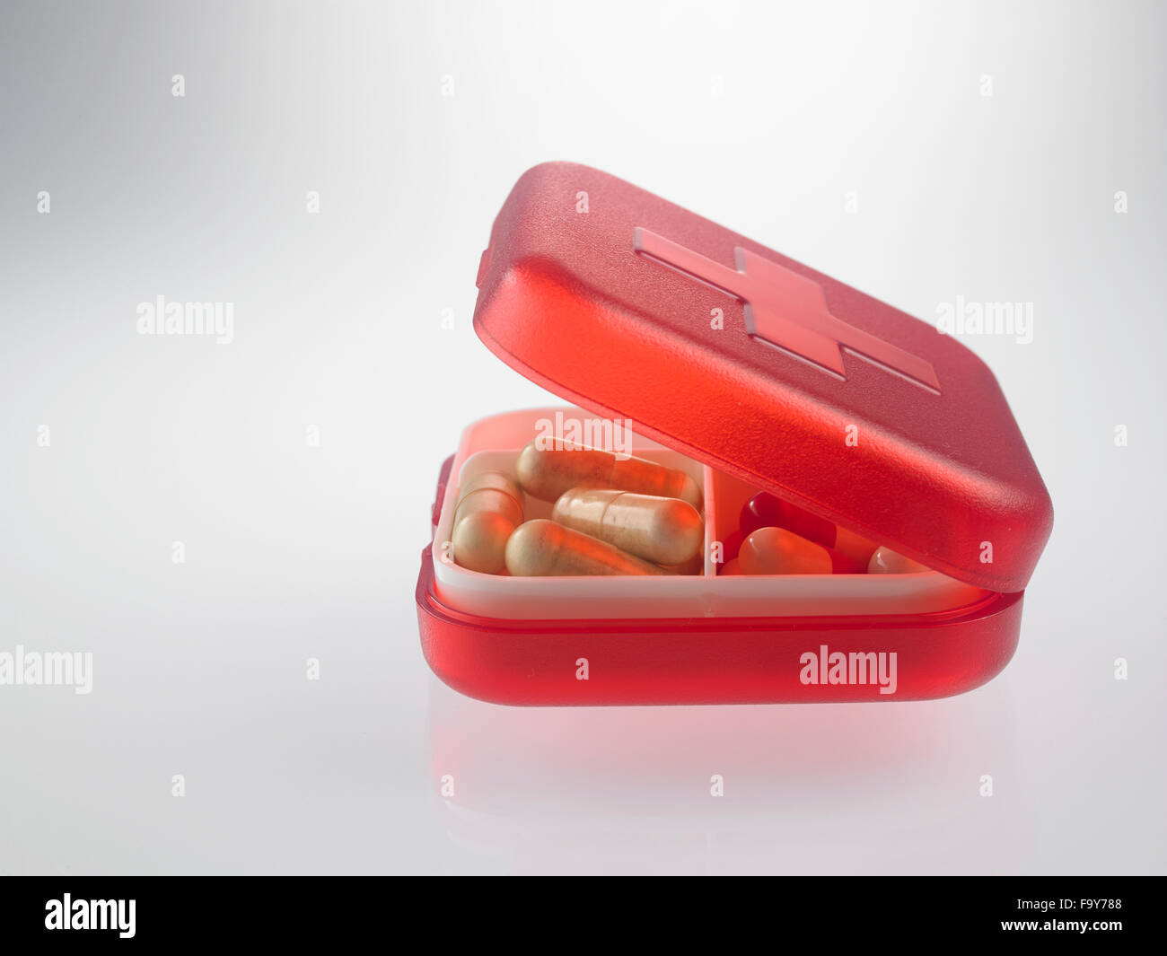 Pill box red hi-res stock photography and images - Alamy