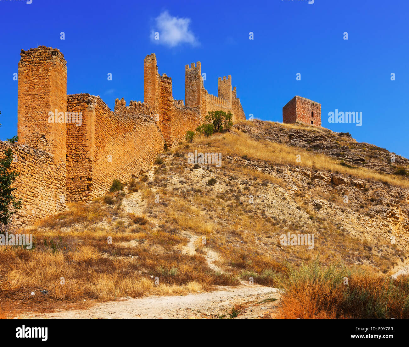 Old fortress wall. Albarracin. Aragon Stock Photo - Alamy