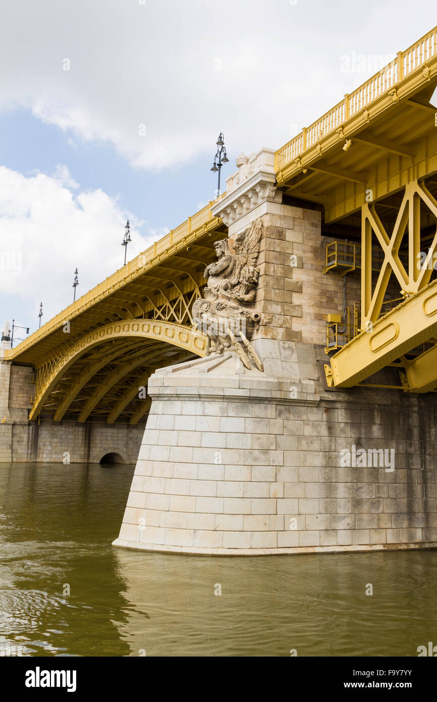 Scenic view of the recently renewed Margit bridge in Budapest Stock ...