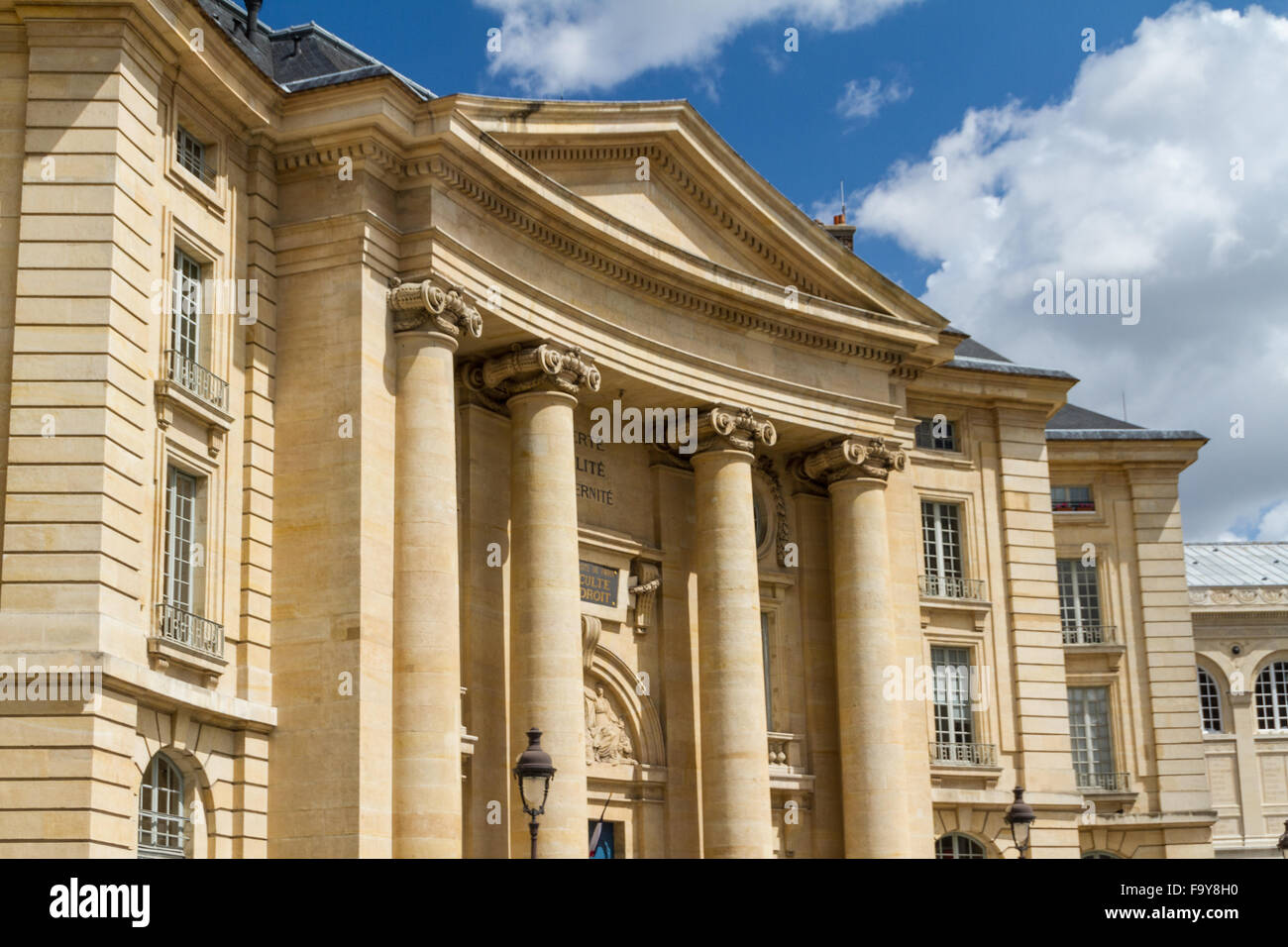 Historic building in Paris France Stock Photo - Alamy