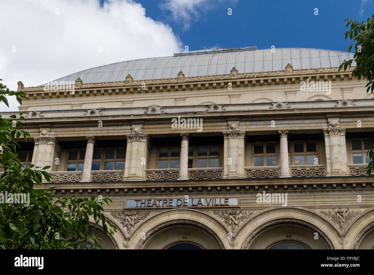 Historic building in Paris France Stock Photo - Alamy