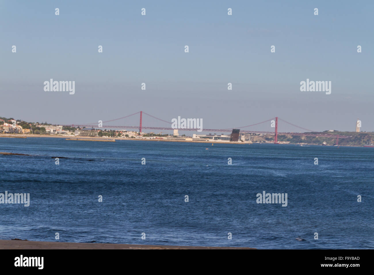 Tejo river with the city of Lisbon in the background Stock Photo - Alamy