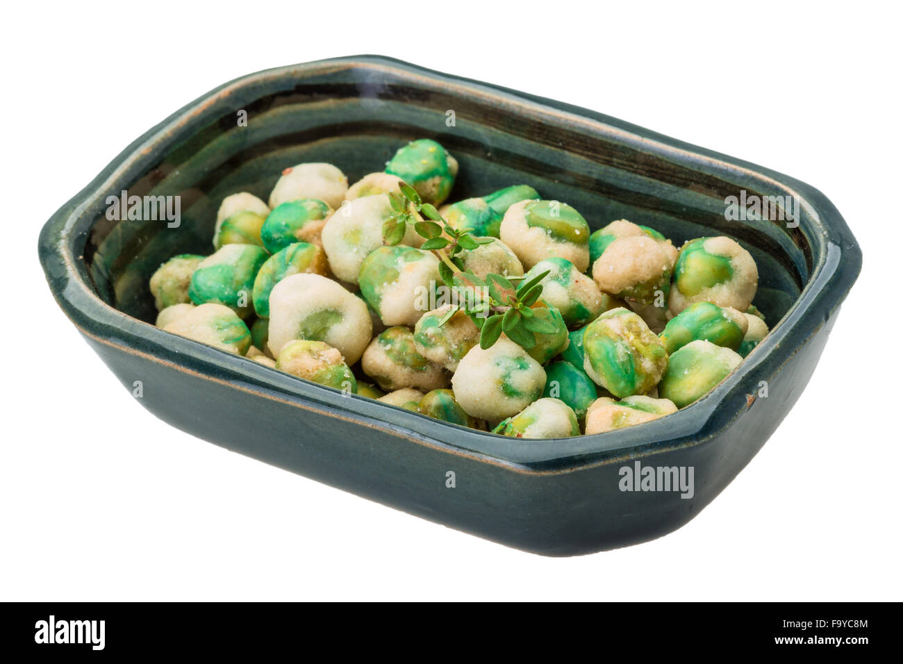 Crispy green peas isolated Stock Photo - Alamy