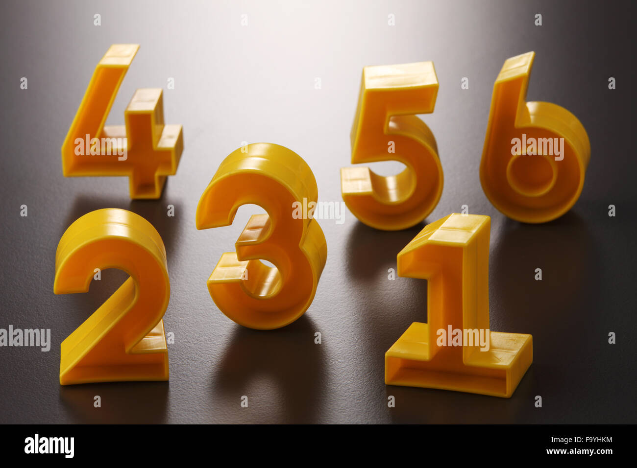 yellow block from one to six Stock Photo - Alamy