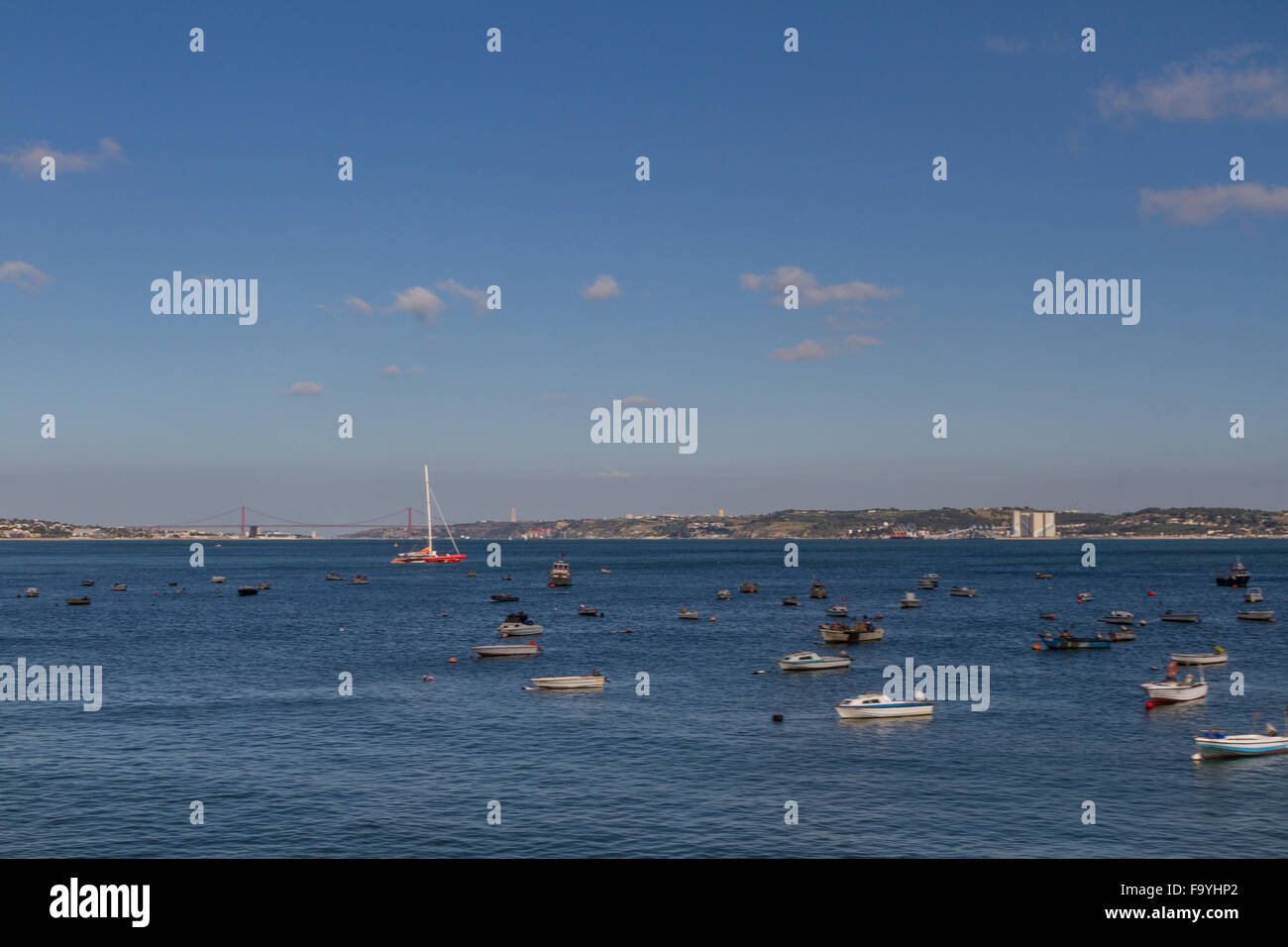 Tejo river with the city of Lisbon in the background Stock Photo - Alamy