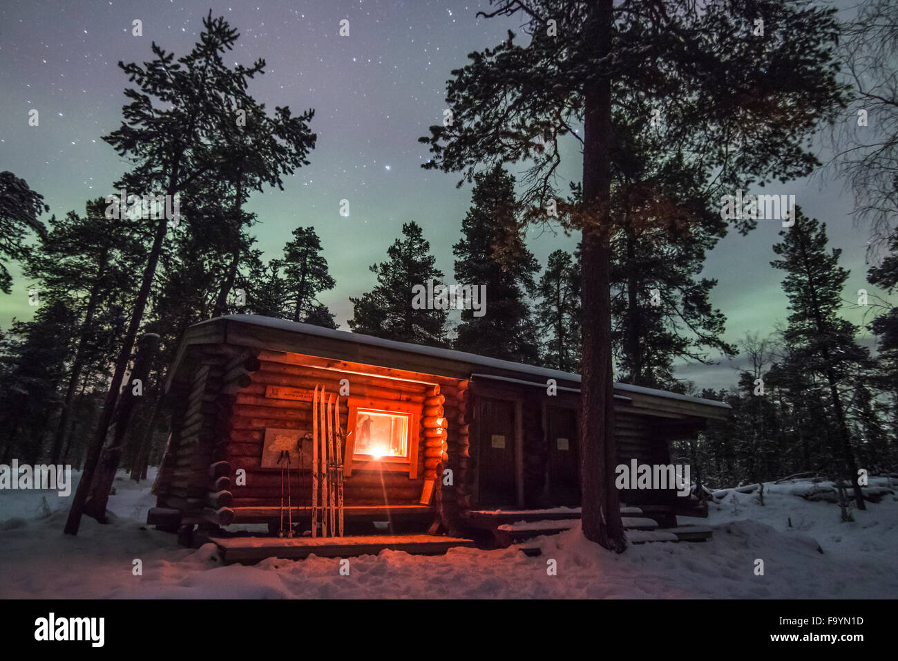 Open wilderness hut hi-res stock photography and images - Alamy