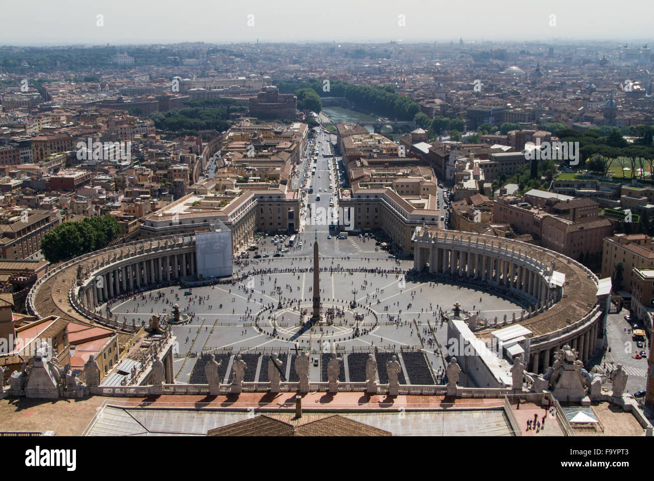 St. Peter's Square from Rome in Vatican State Stock Photo - Alamy