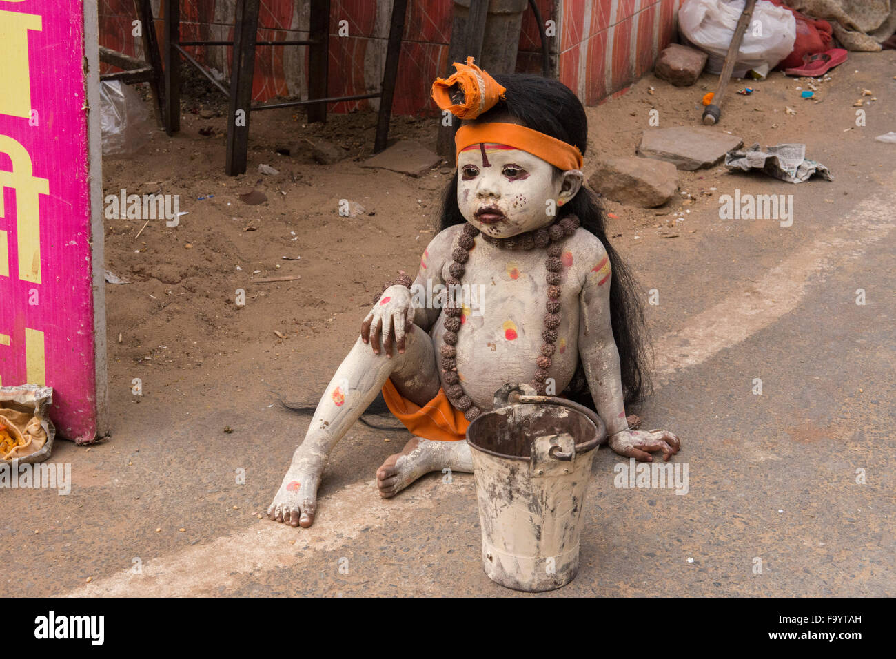 Dwarf and boy hi-res stock photography and images - Alamy