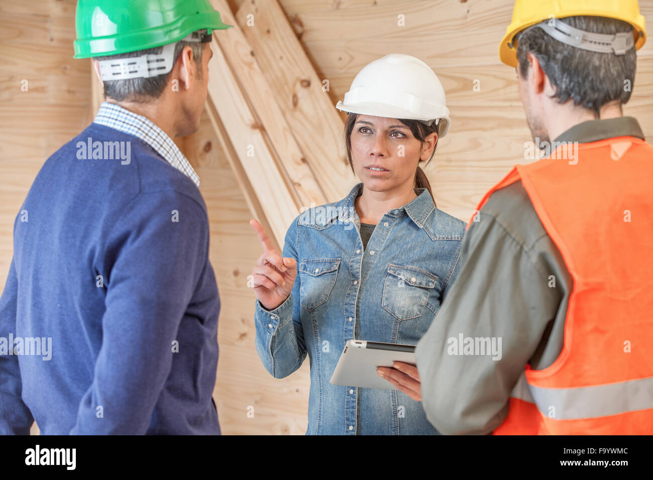 Female construction crew hi-res stock photography and images - Alamy